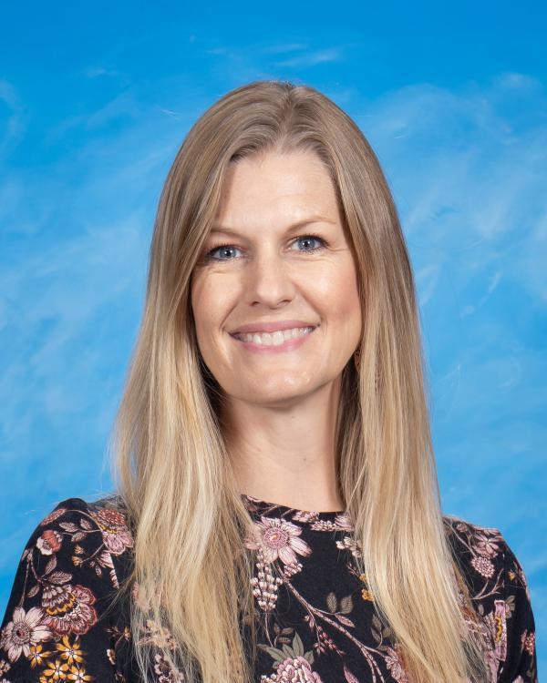 Ms. Leah Cheshier | Crossroads Christian School