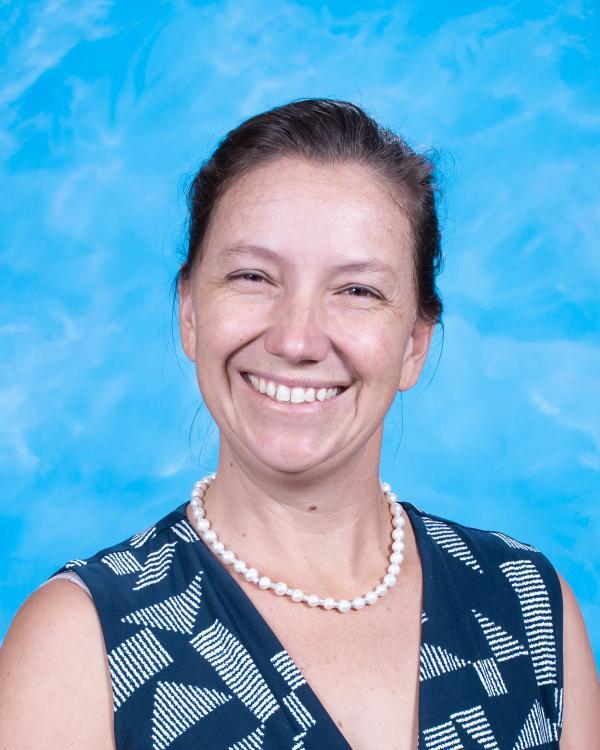 Mrs. Linzy Washington | Crossroads Christian School