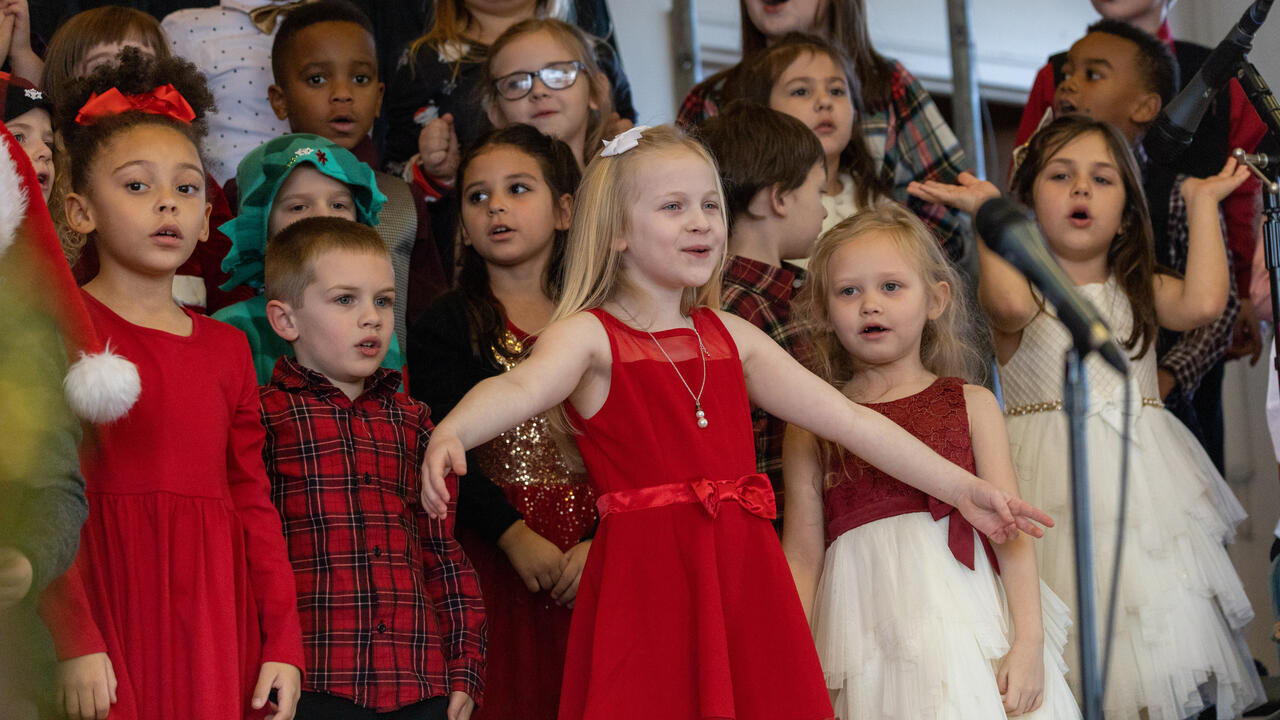 Park students get into festive mood with holiday concert | Park ...
