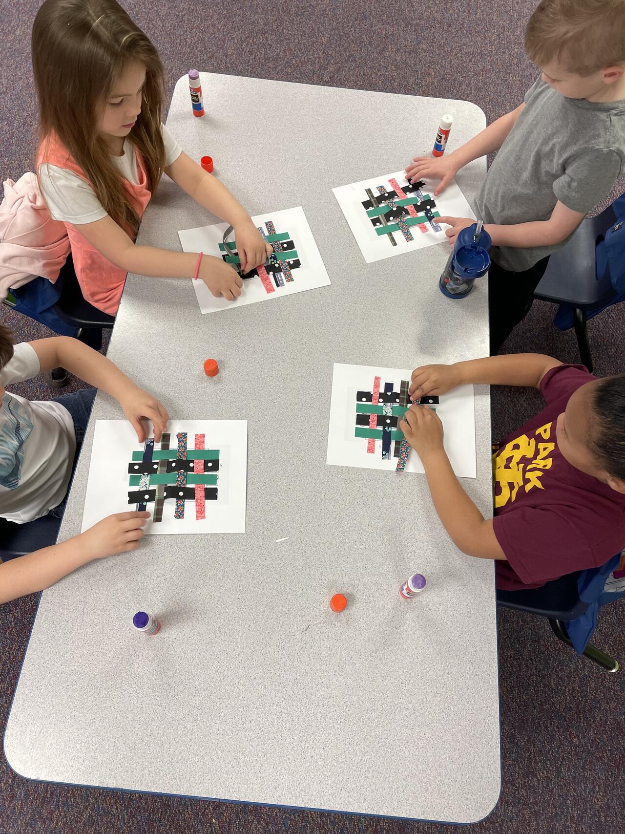 Weaving in Kindergarten | Park Elementary School