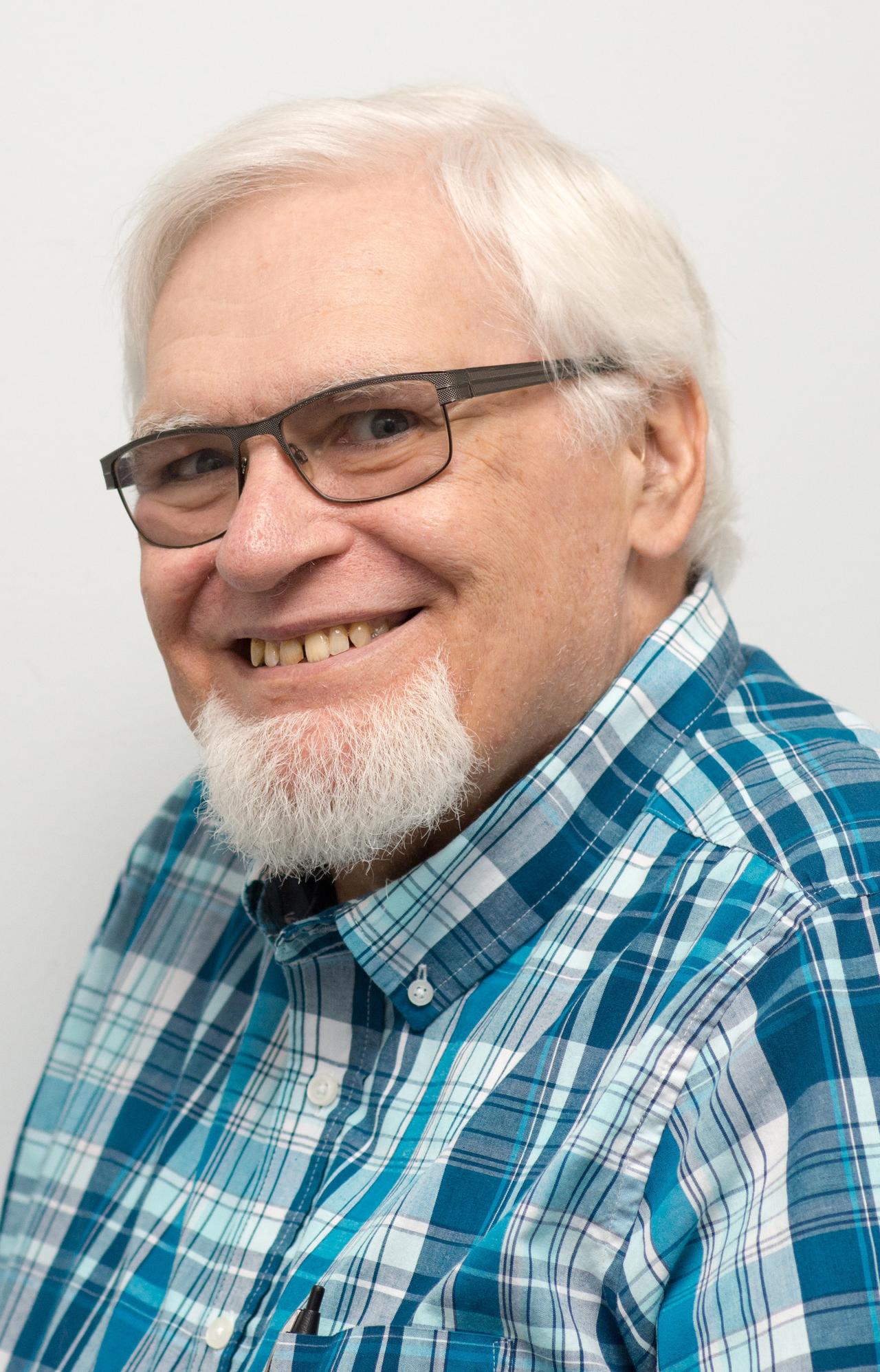 Richard Gordon | About ROE26