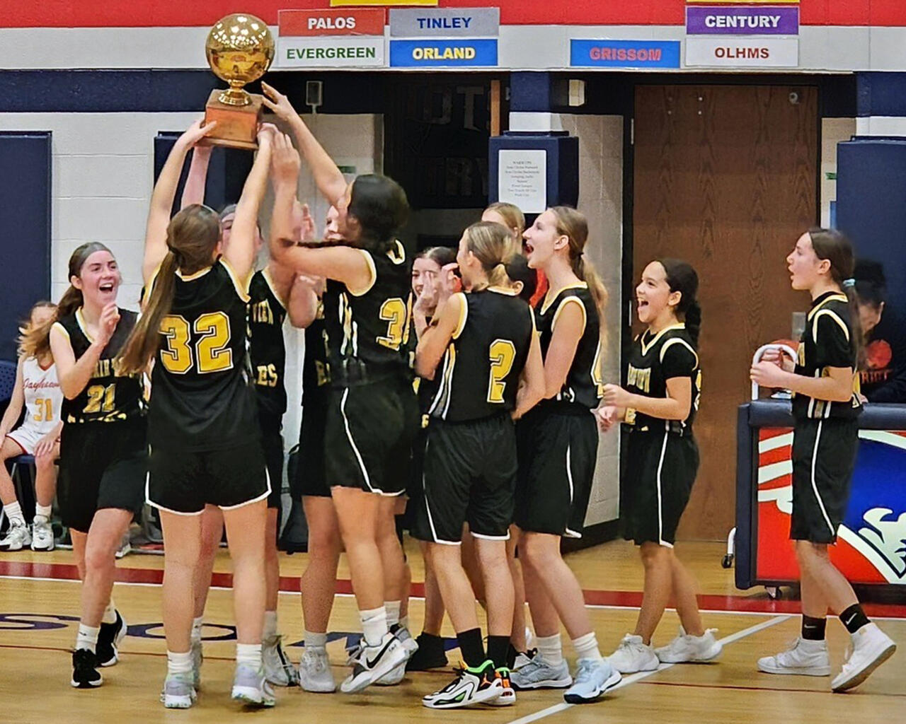 PV 6/7th Grade Girls’ Basketball Team Wins 2023 SWIC Tournament ...