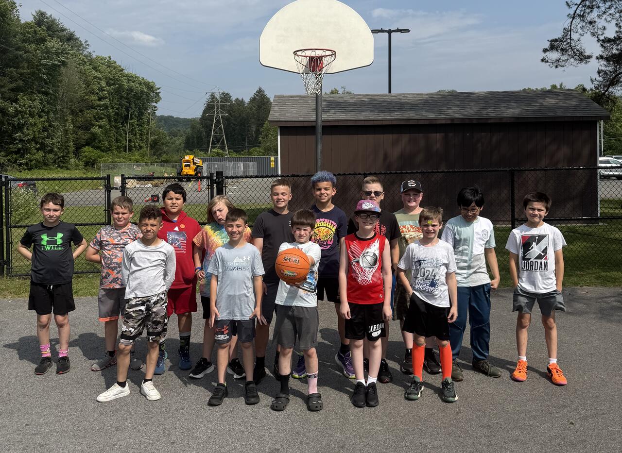 HBE: Girls and Boys' Intramural Basketball | Hamilton Bicentennial ...