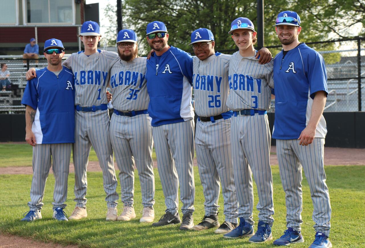 Baseball sends seniors off with a win | Athletics