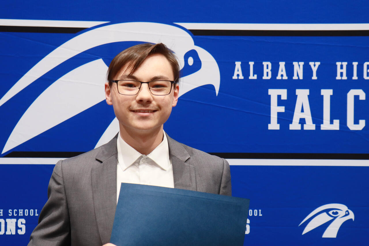 Falcon talent noted at Awards Night | Albany High School