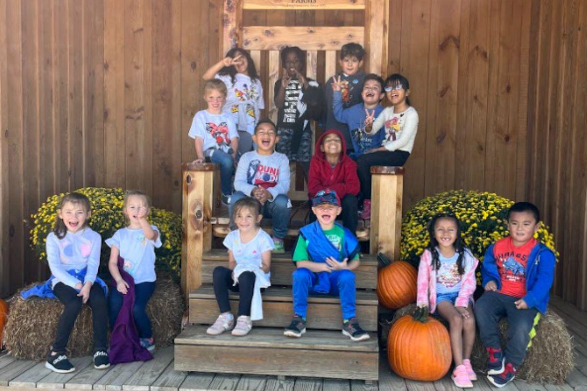 First Graders Take Field Trip to Washington Farms | County Line ...