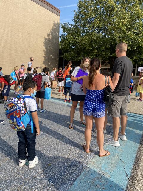 First Day of School Photo Gallery | Euclid Elementary