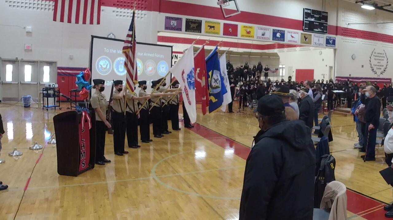 OLHMS Hosts Veterans Day Assembly 2021 | Oak Lawn-Hometown School ...