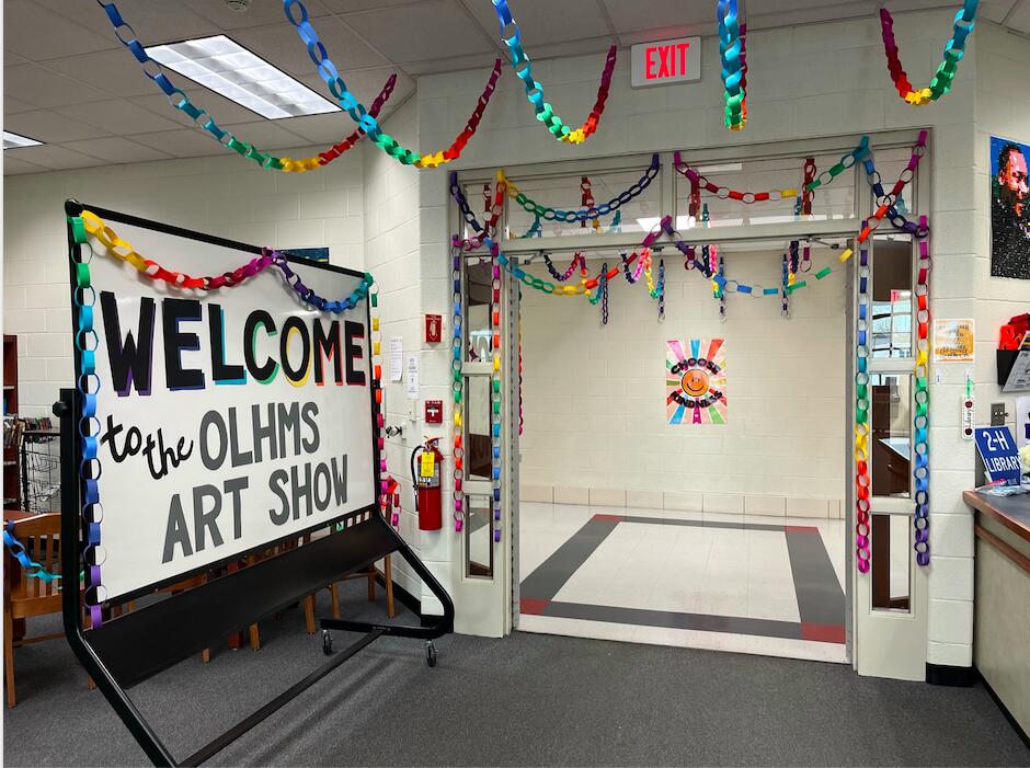 OLHMS Hosts D123 Art Show | OLHMS
