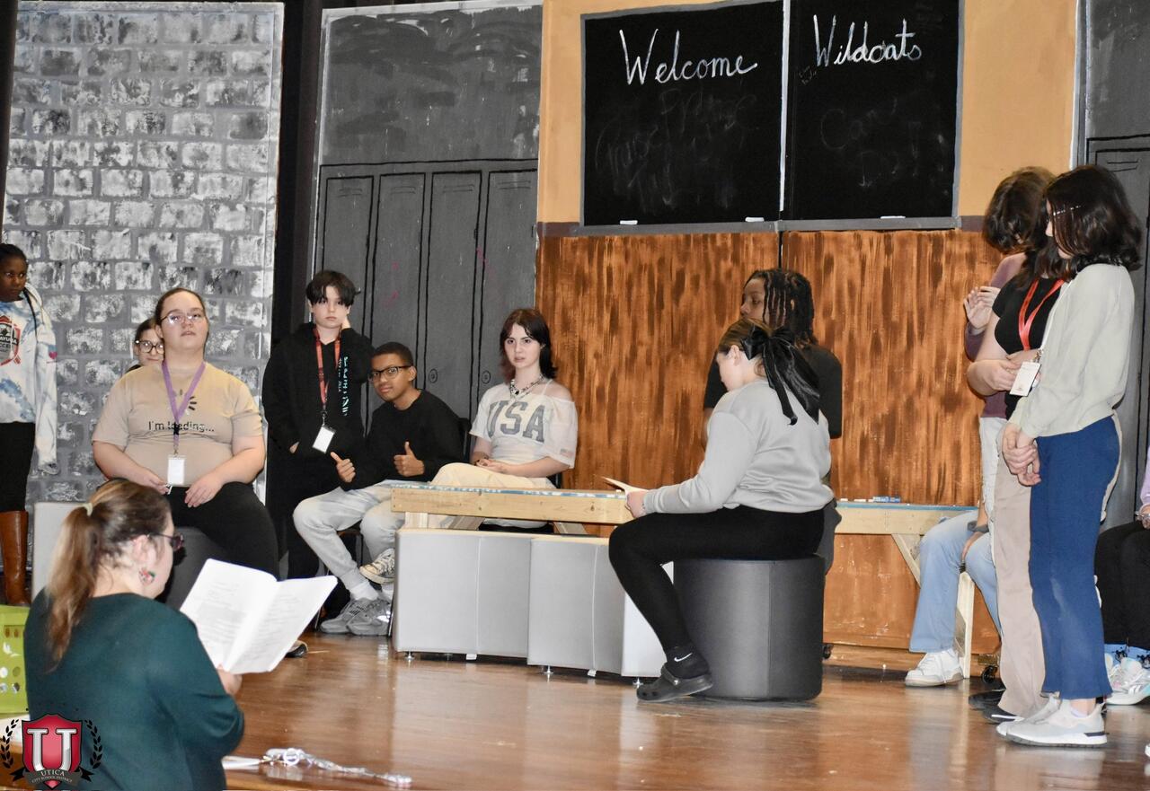 Donovan Drama Club Prepares for Opening Night! | Donovan Middle School