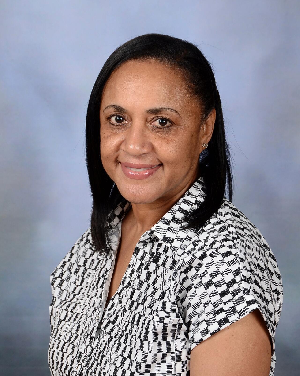 Mrs. Denise Lindsay-Jobs | Aristoi Cypress