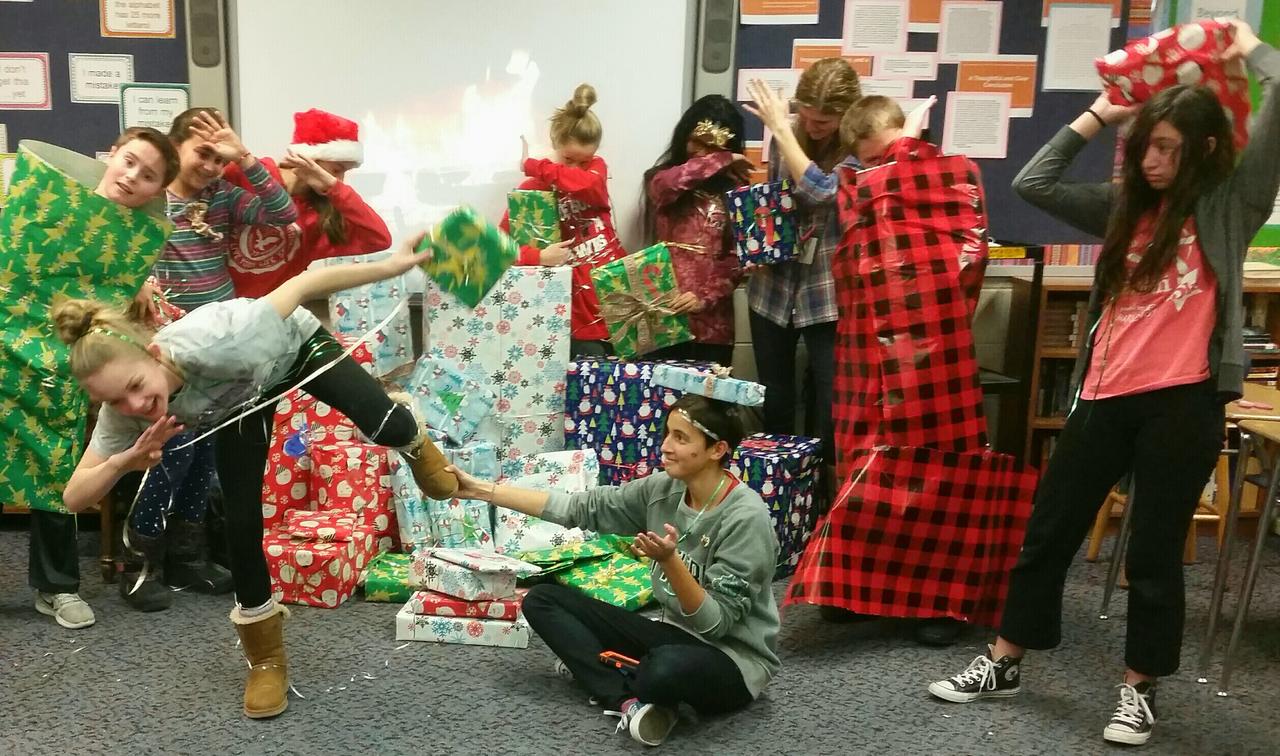 DCFS Holiday Gift Giving Program December 17, 2015 | Emerson Middle School