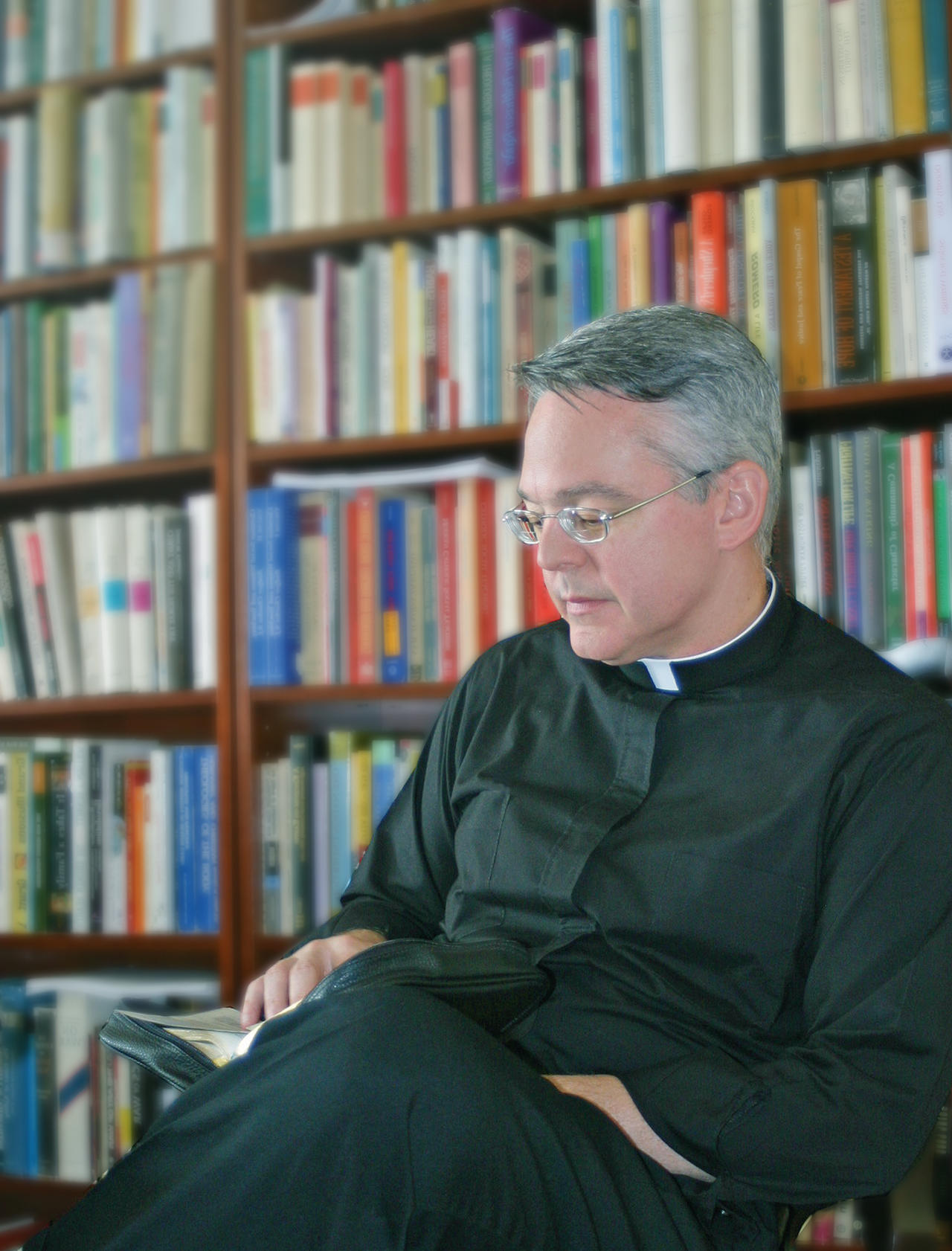 Donnelly welcomes Monsignor Stuart Swetland as its 7th president | Digest